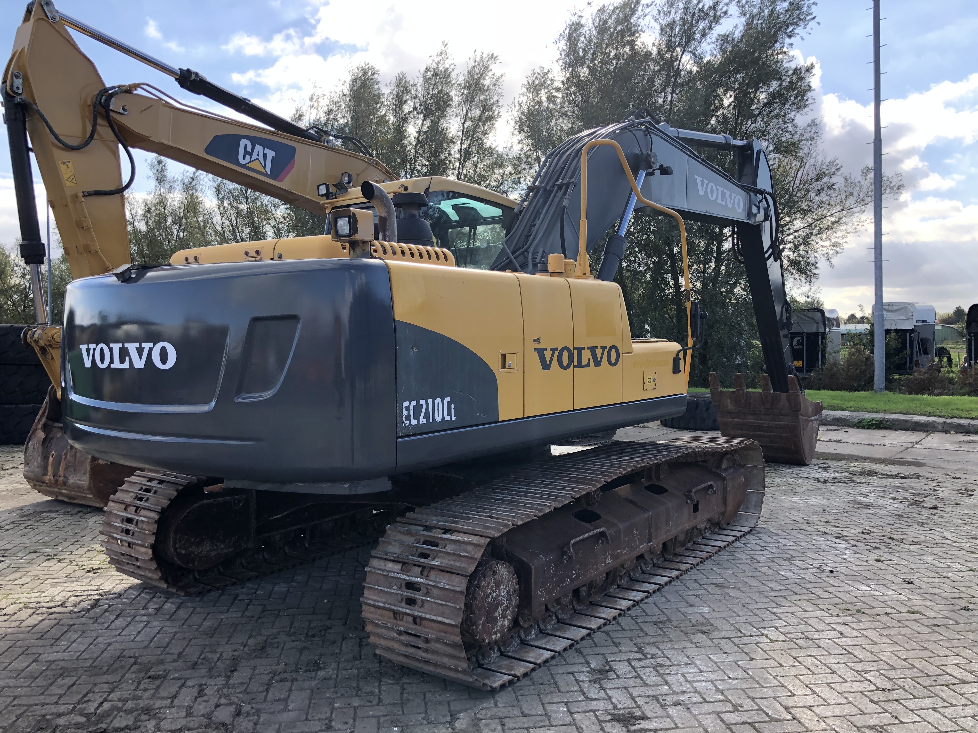 Volvo EC210CL 2013 | United Equipment